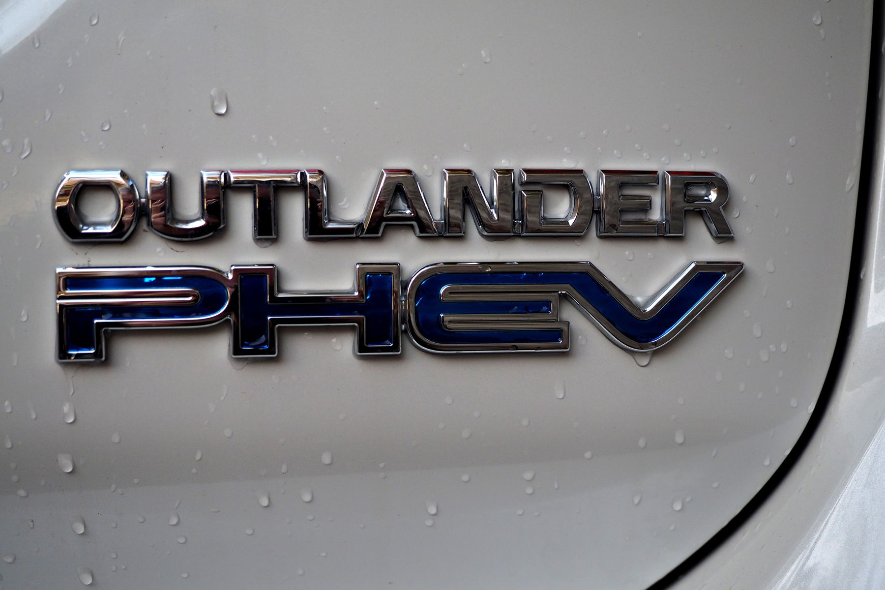 Used Guide: 2018-2021 Mitsubishi Outlander PHEV | Driving