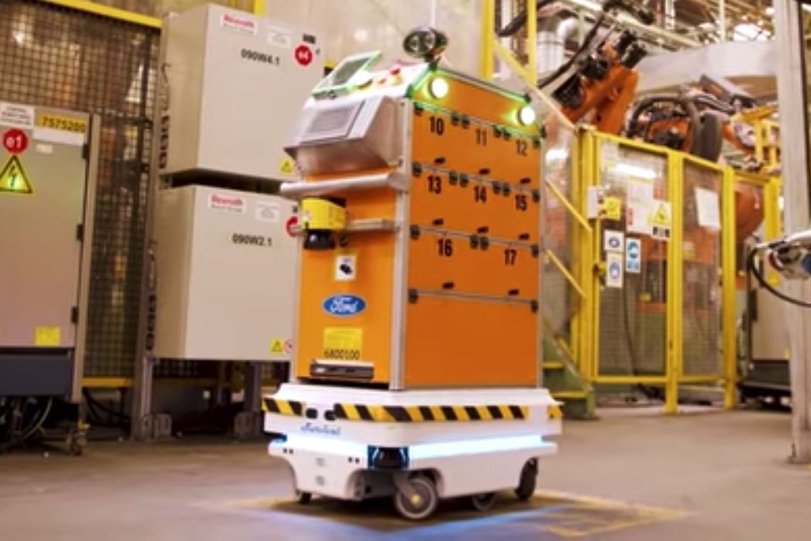 This cute autonomous robot doles out car parts at a Ford plant | Driving