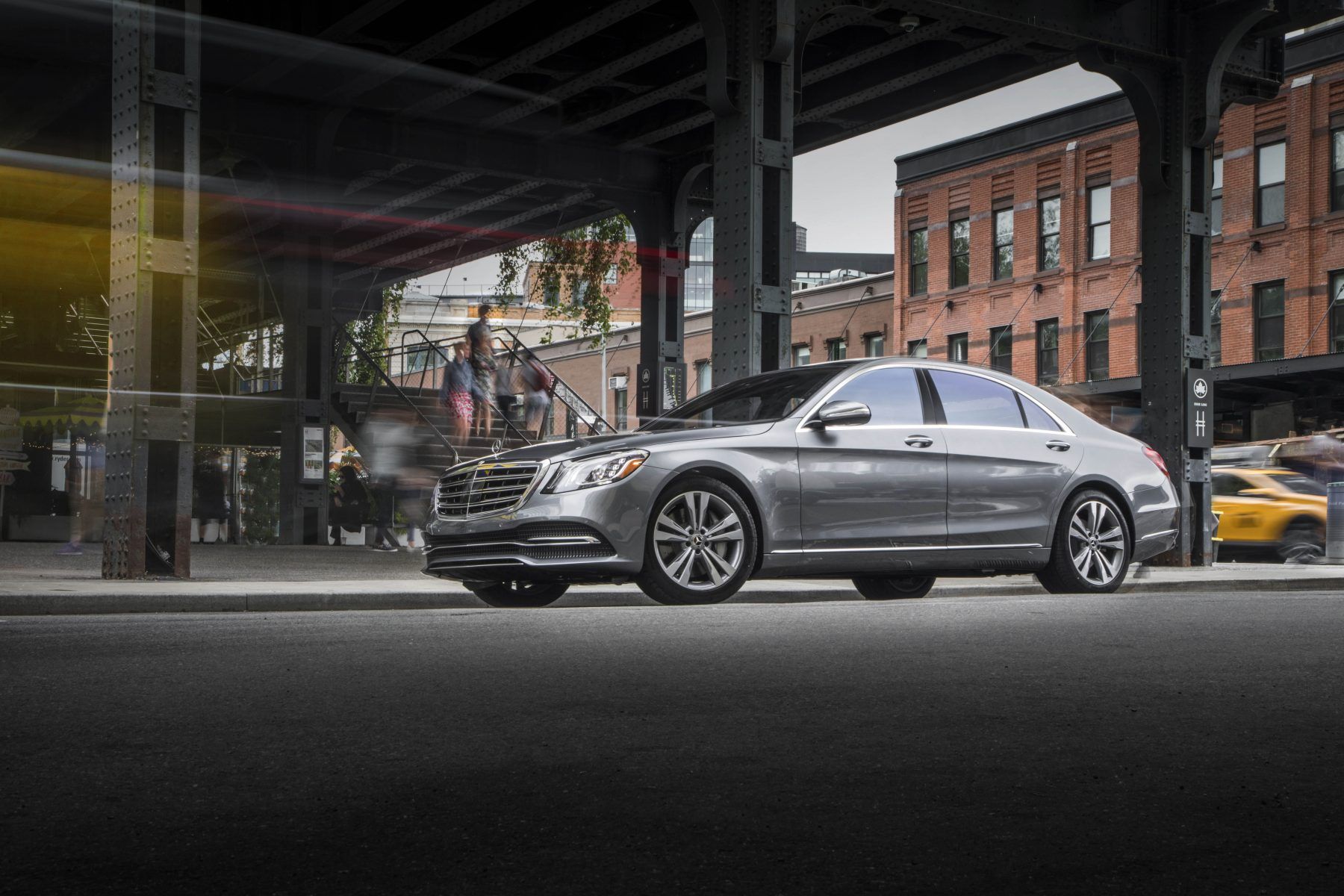 5 Best luxury flagship sedans | Driving