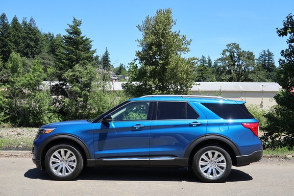First Drive: 2020 Ford Explorer | Driving