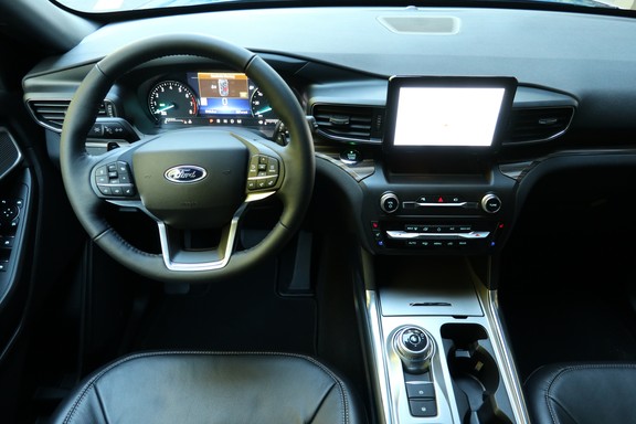 First Drive: 2020 Ford Explorer | Driving