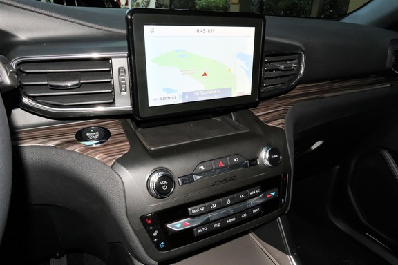 First Drive: 2020 Ford Explorer | Driving