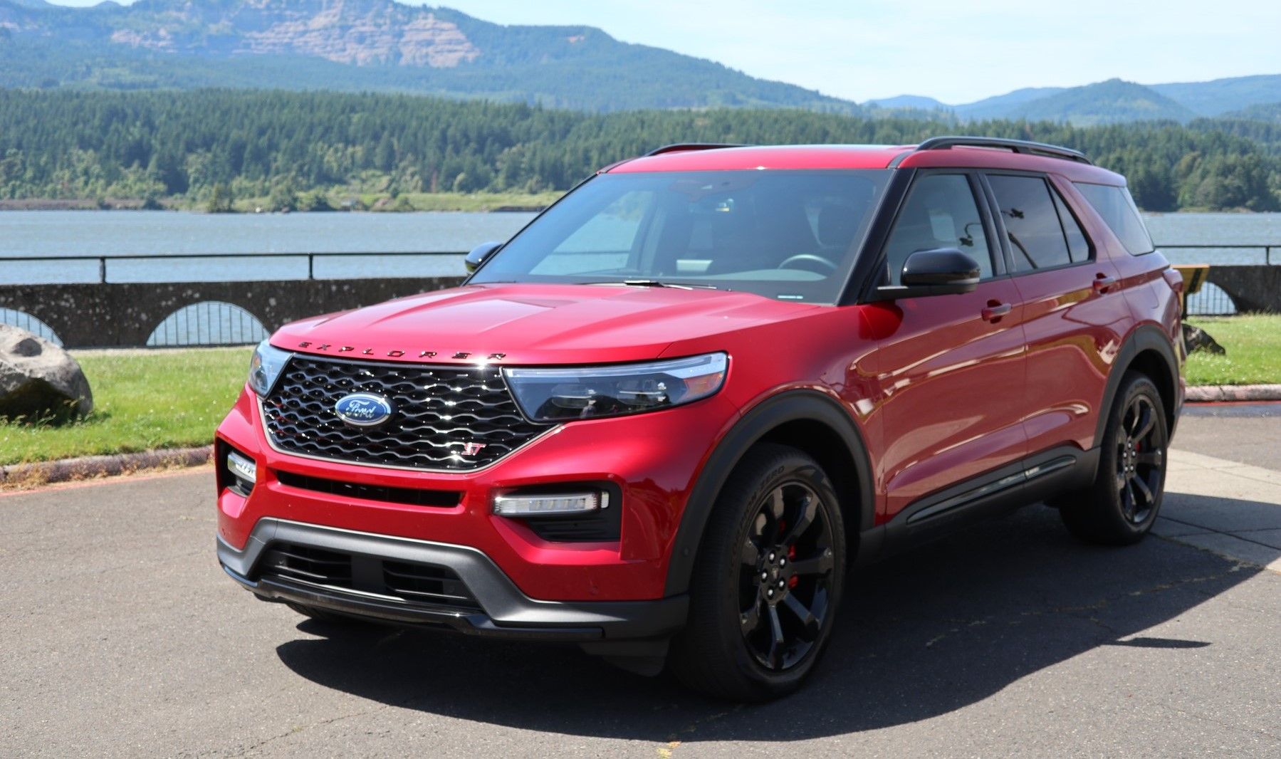 First Drive: 2020 Ford Explorer ST | Driving