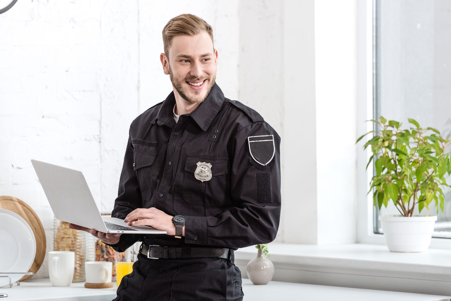 Lorraine Explains: Mixing humour and highway traffic alerts on Twitter ...