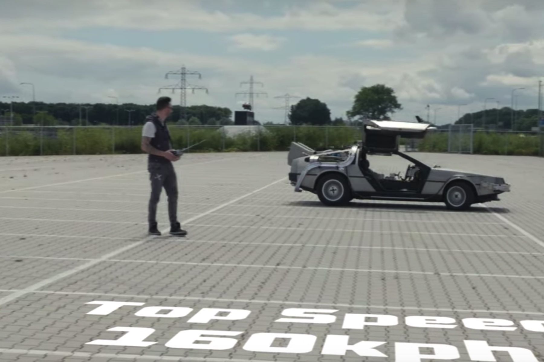 This remote-controlled 'BTTF' DeLorean is street-legal in the ...