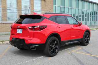 SUV Review: 2019 Chevrolet Blazer RS | Driving