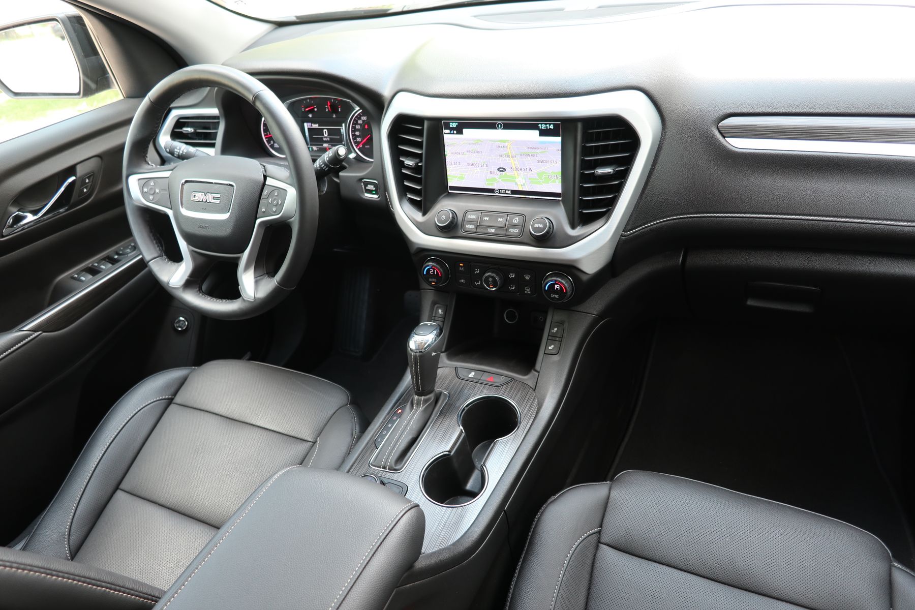 SUV Review: 2019 GMC Acadia | Driving