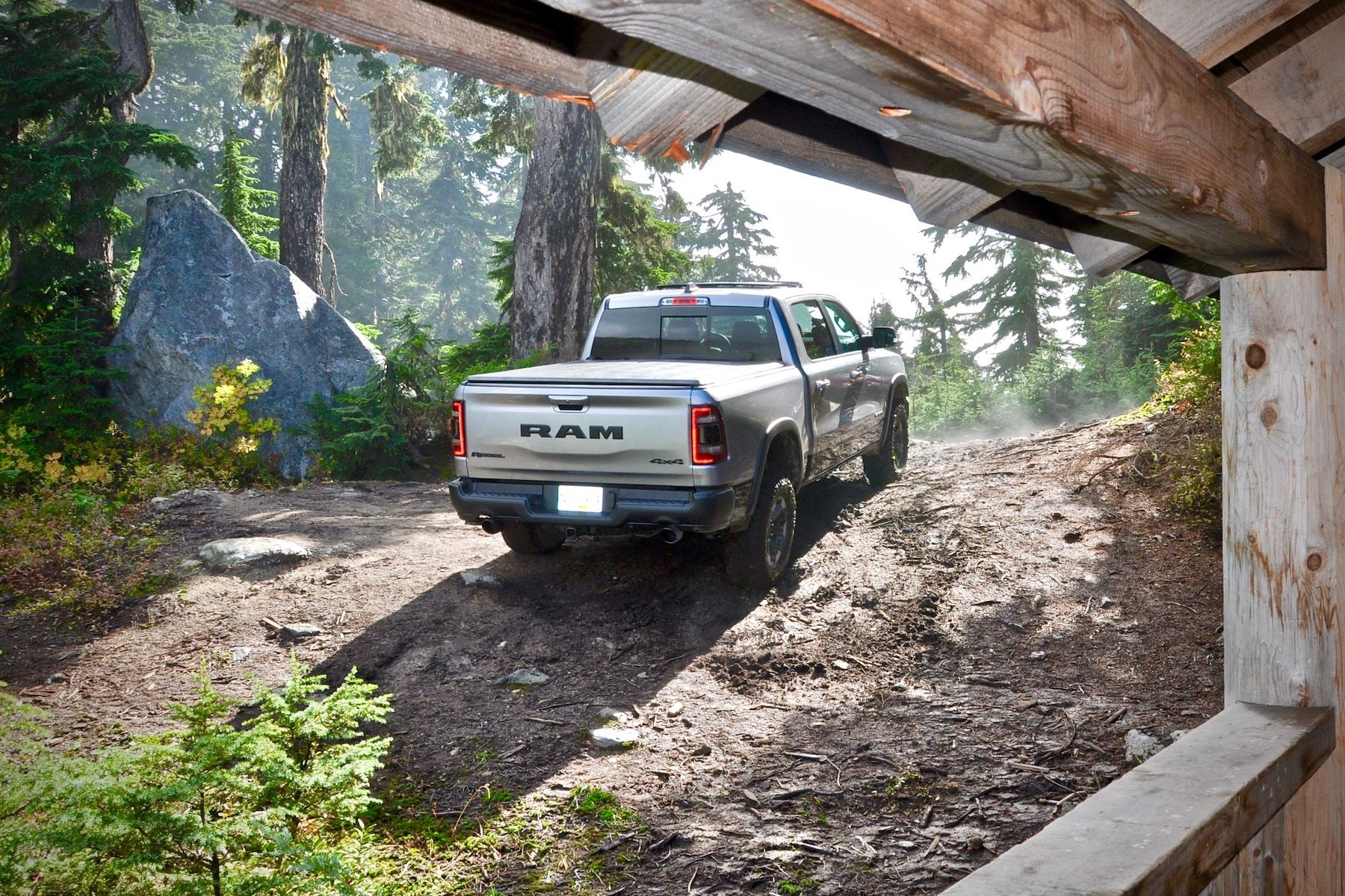 New Ram, Jeep and Dodge SUVs recalled for rear view camera glitch | Driving