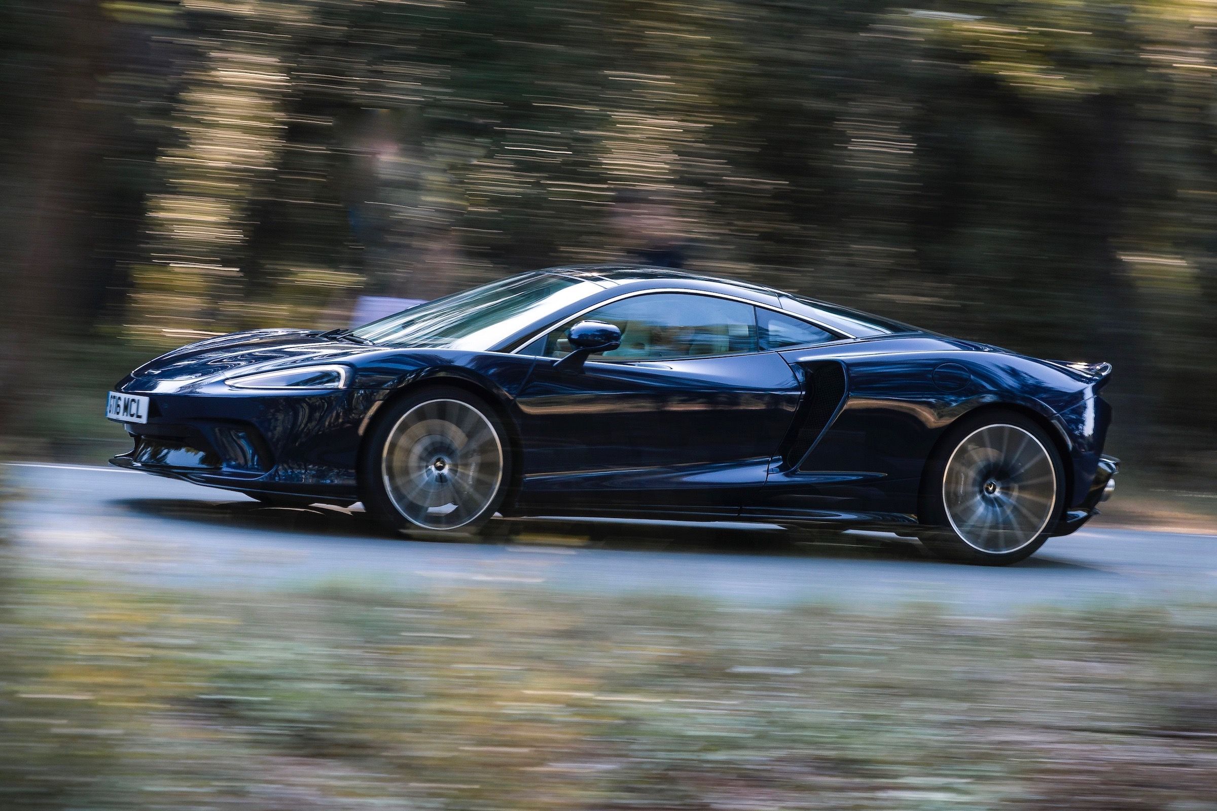 McLaren: no-go on SUVs, but yes to hybrids that do 96 km/h in 2.3 ...
