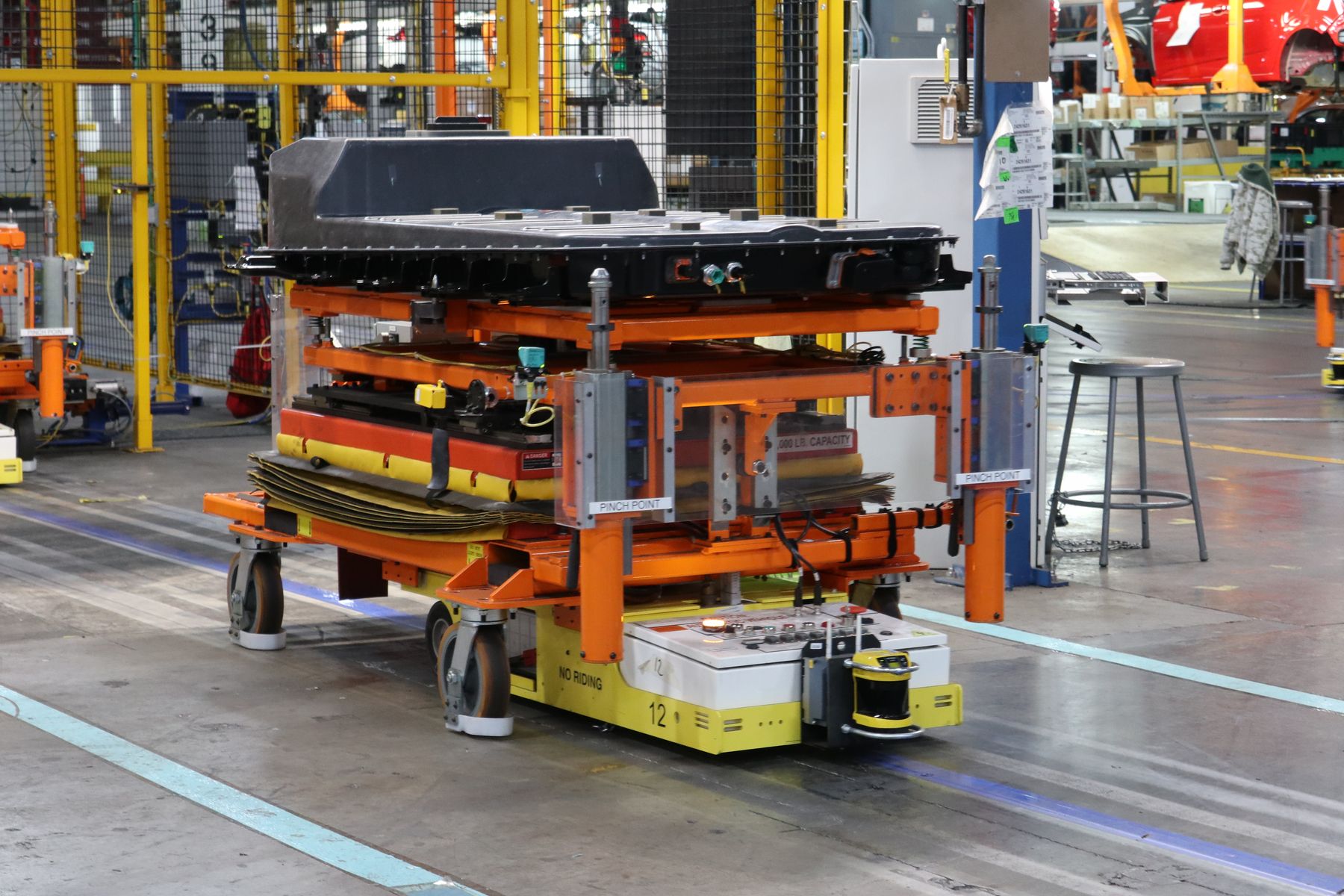 GM plant shut down after fatal dispute between cleaning workers | Driving