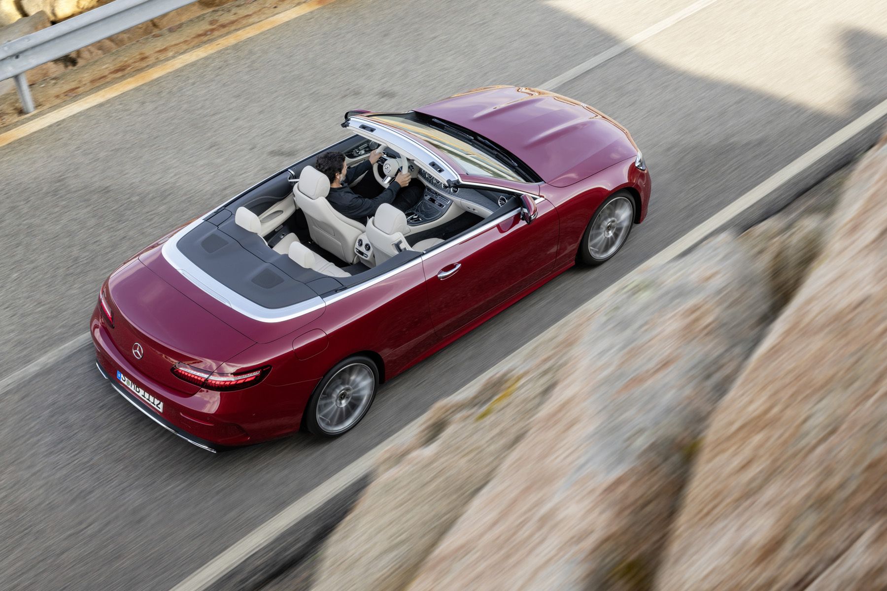 The 2021 Mercedes-Benz E-Class two-doors have the wildest tech yet ...