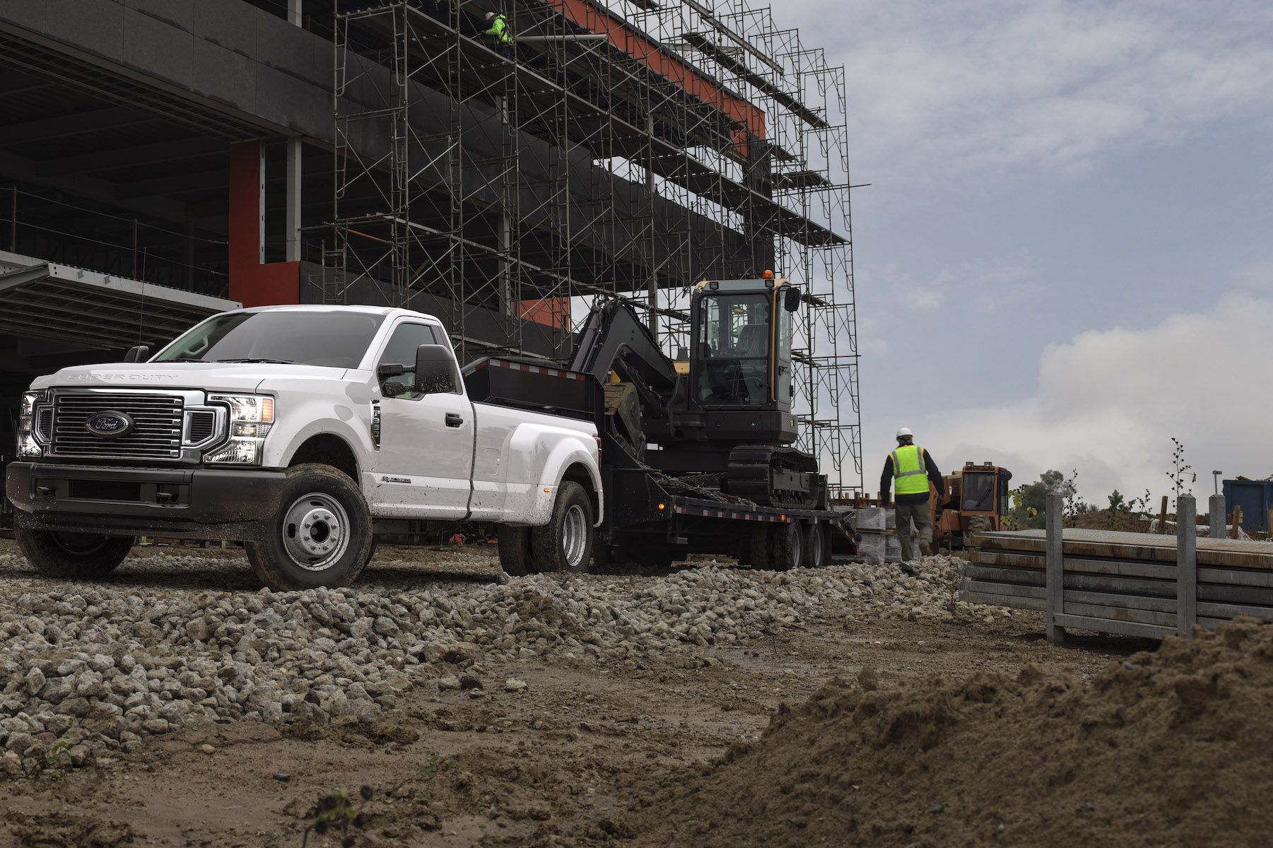 Tow Jam: These four heavy-duty pickups haul the most | Driving