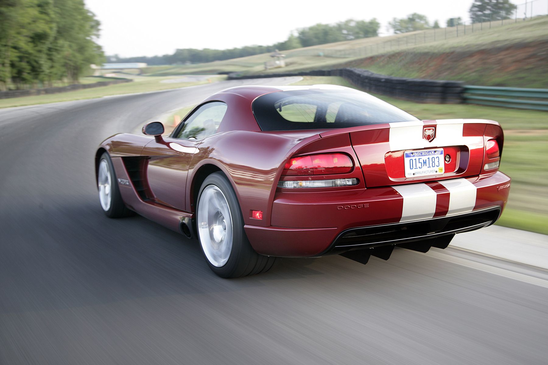 Generation Gap: Ranking each and every Dodge Viper | Driving