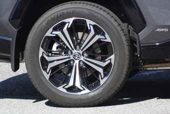 SUV Review: 2021 Toyota RAV4 Prime XSE | Driving