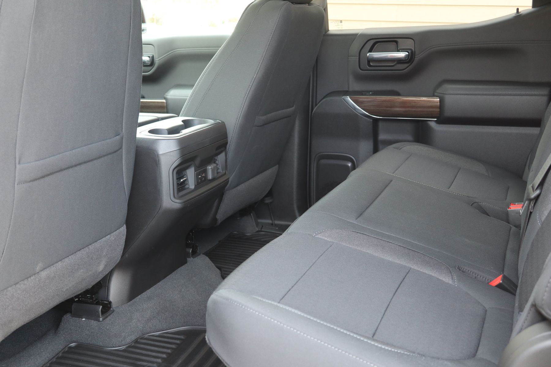 2020 Chevrolet Silverado 1500 RST Rally Edition Pickup Review | Driving