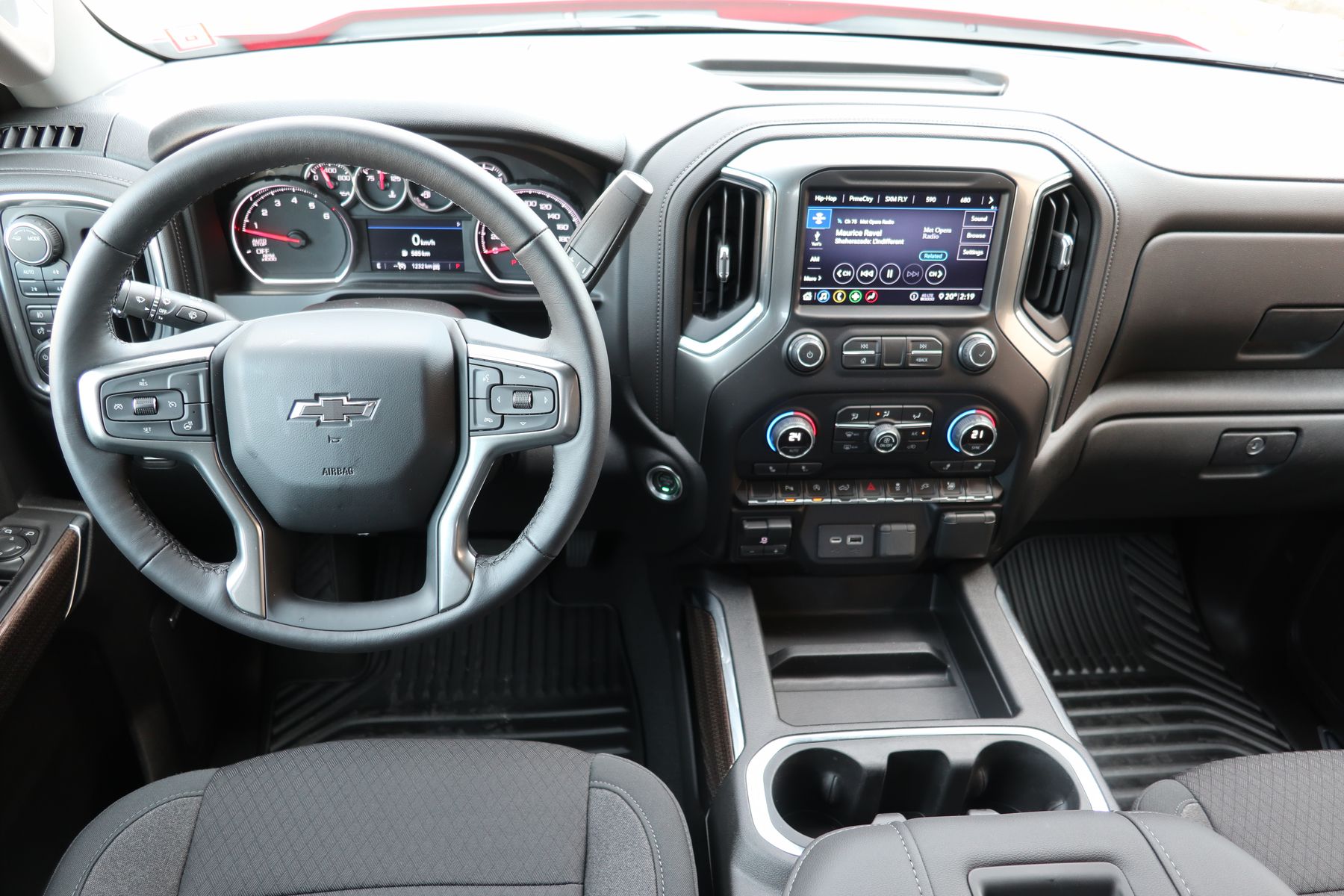 2020 Chevrolet Silverado 1500 RST Rally Edition Pickup Review | Driving