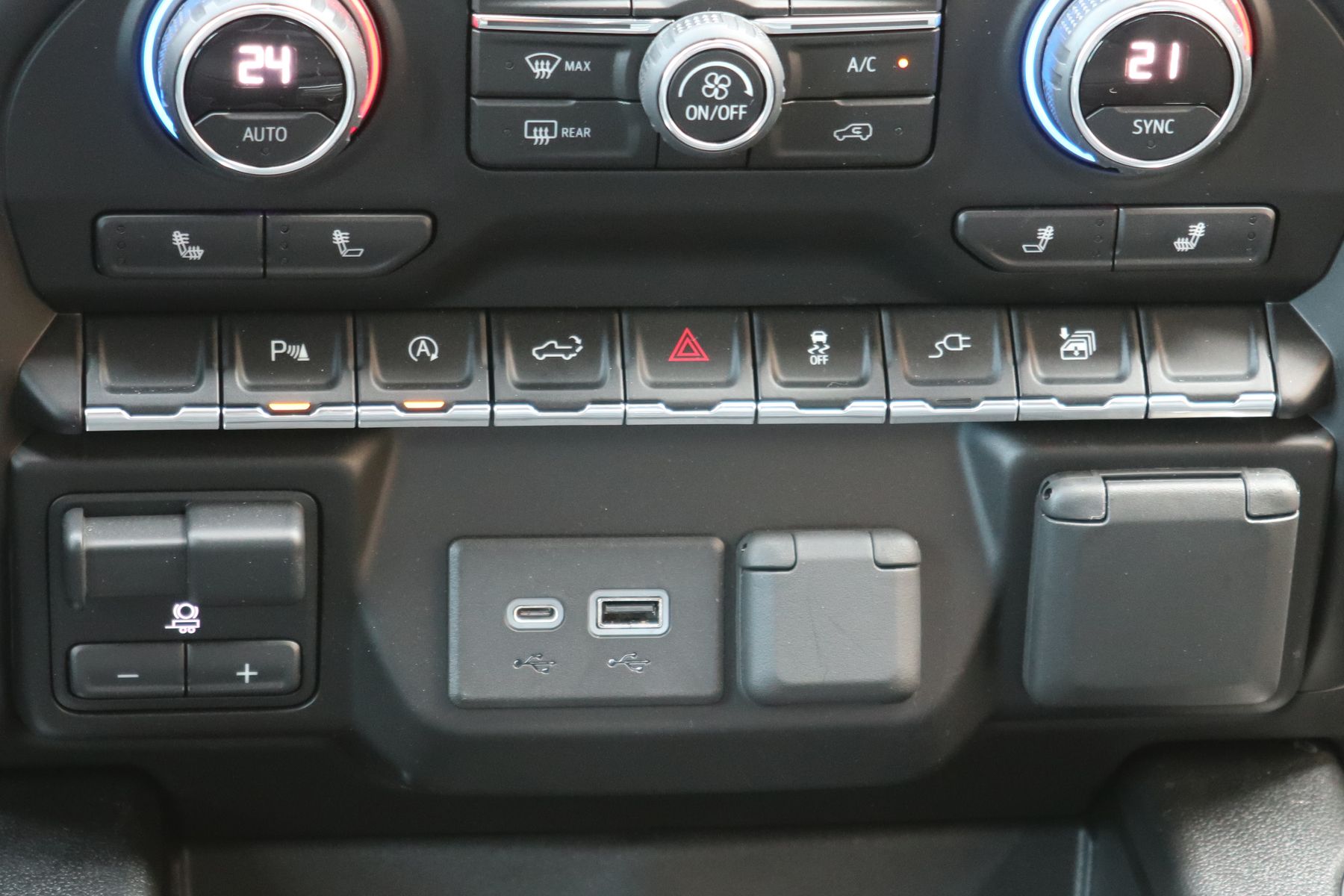 2020 Chevrolet Silverado 1500 RST Rally Edition Pickup Review | Driving