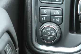 2020 Chevrolet Silverado 1500 RST Rally Edition Pickup Review | Driving