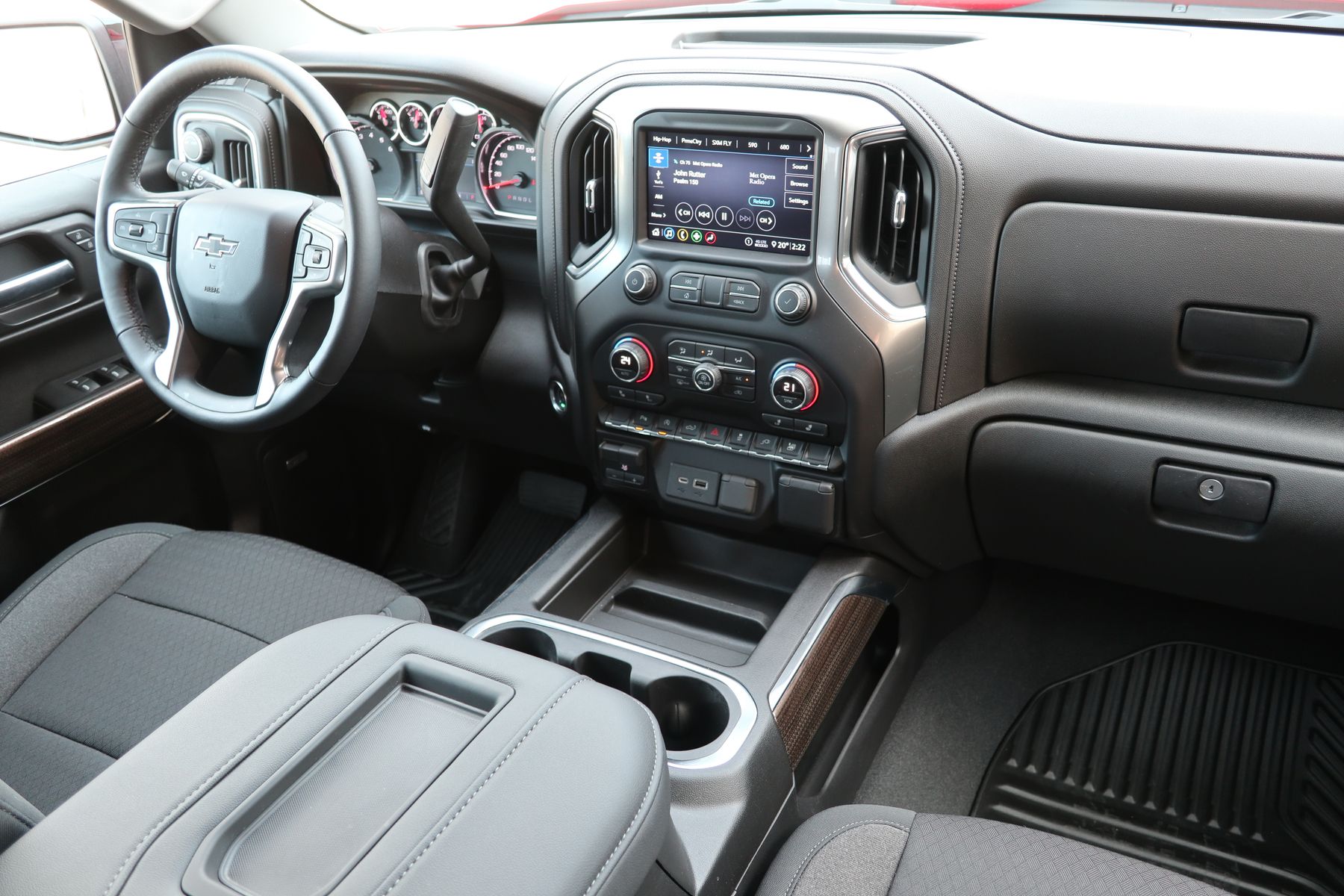 2020 Chevrolet Silverado 1500 RST Rally Edition Pickup Review | Driving