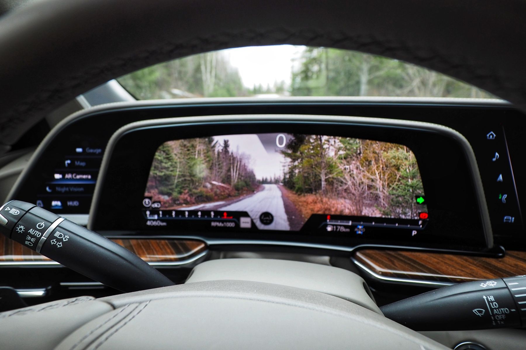 A tale of two luxury SUVs: Cadillac Escalade vs. Land Rover Defender ...