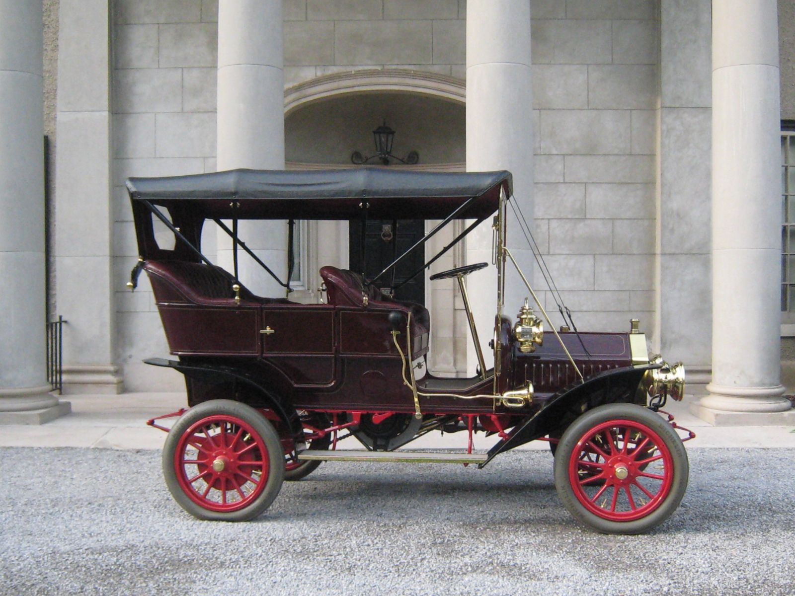 Rearview Mirror: GM Canada's roots stretch back to Canada's birth | Driving