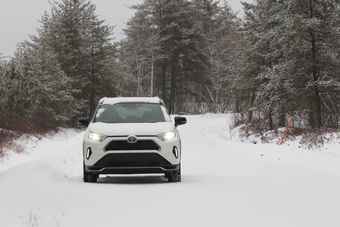 Tackling winter in the 2021 Toyota RAV4 Prime | Driving