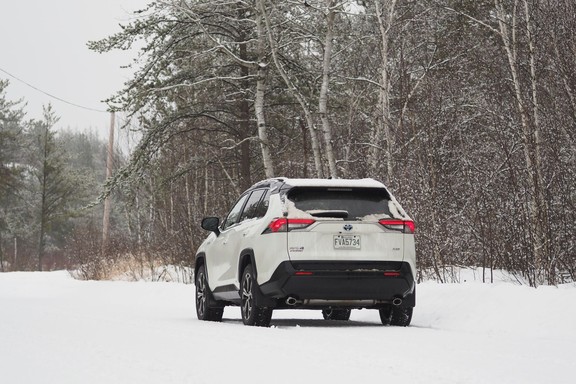 Tackling winter in the 2021 Toyota RAV4 Prime | Driving