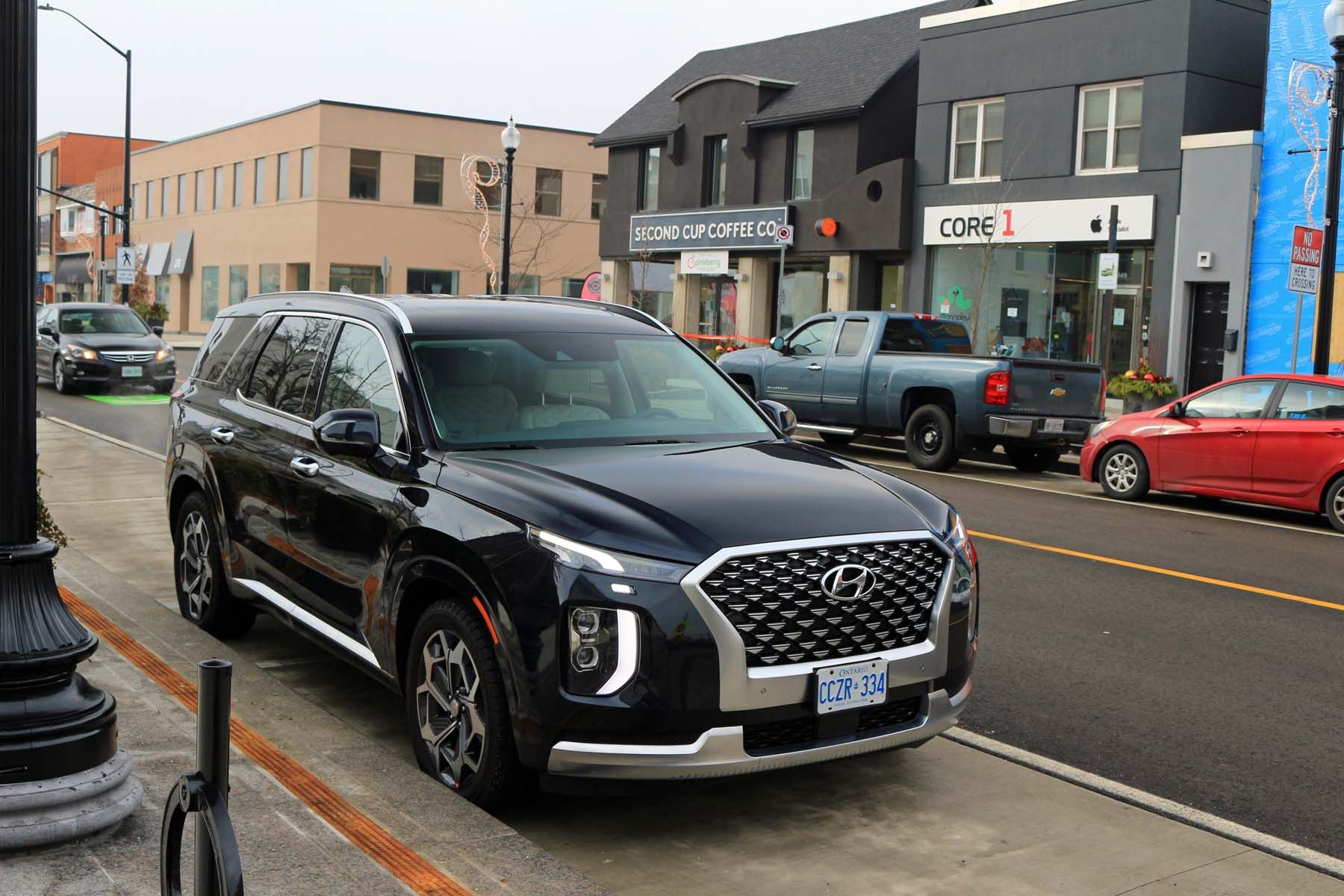 Commuter Review: 2021 Hyundai Palisade | Driving