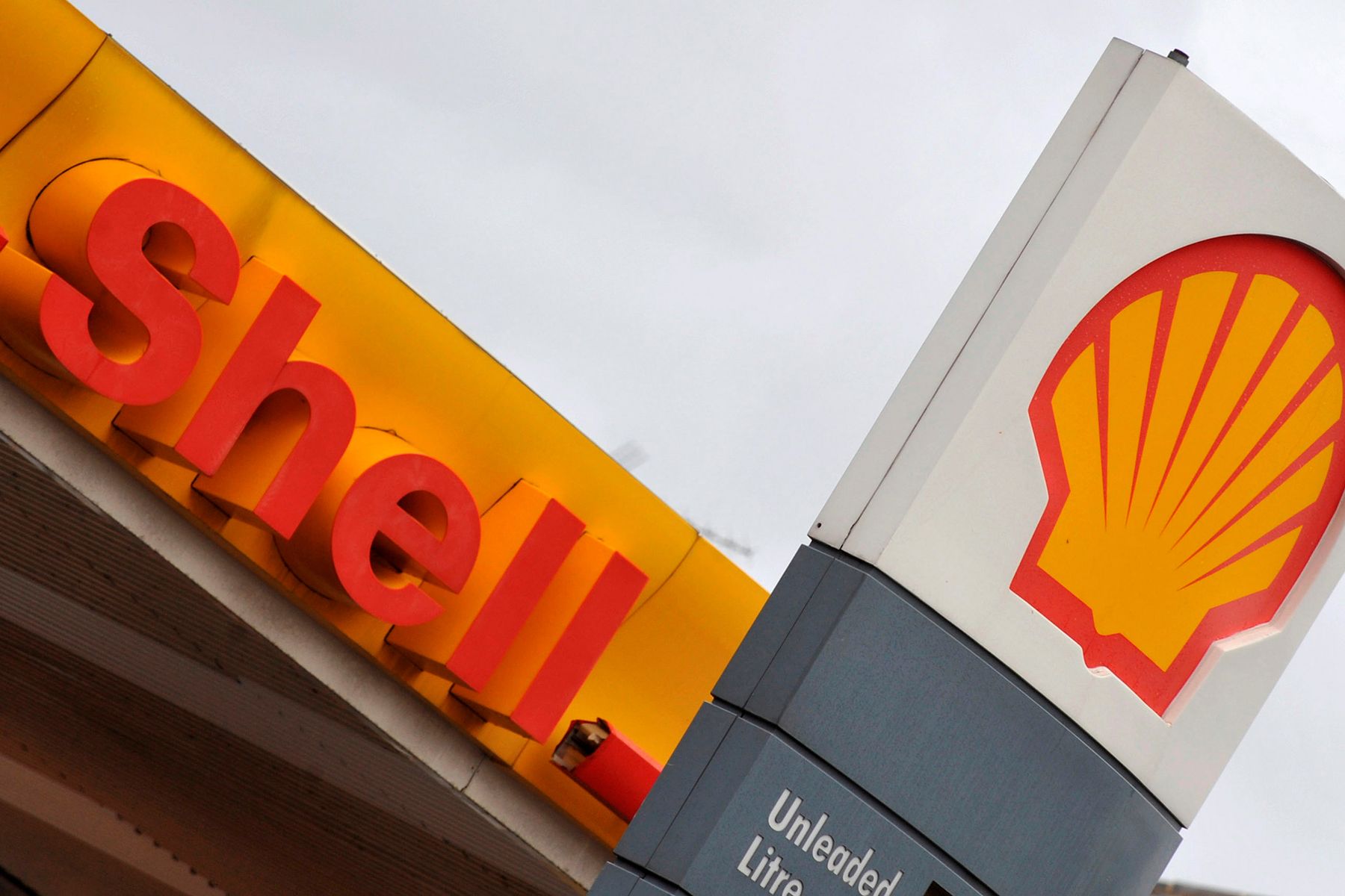 With oil past peak, Shell sharpens 2050 zero-emissions goal | Driving