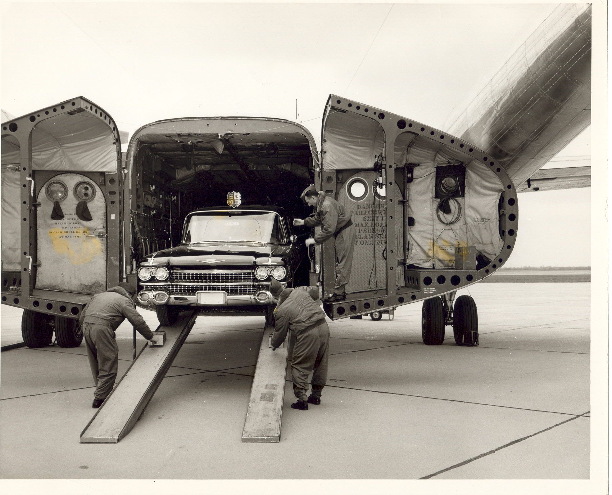A Royal Cadillac: Custom 75 Series Cadillac Fleetwood limousine | Driving