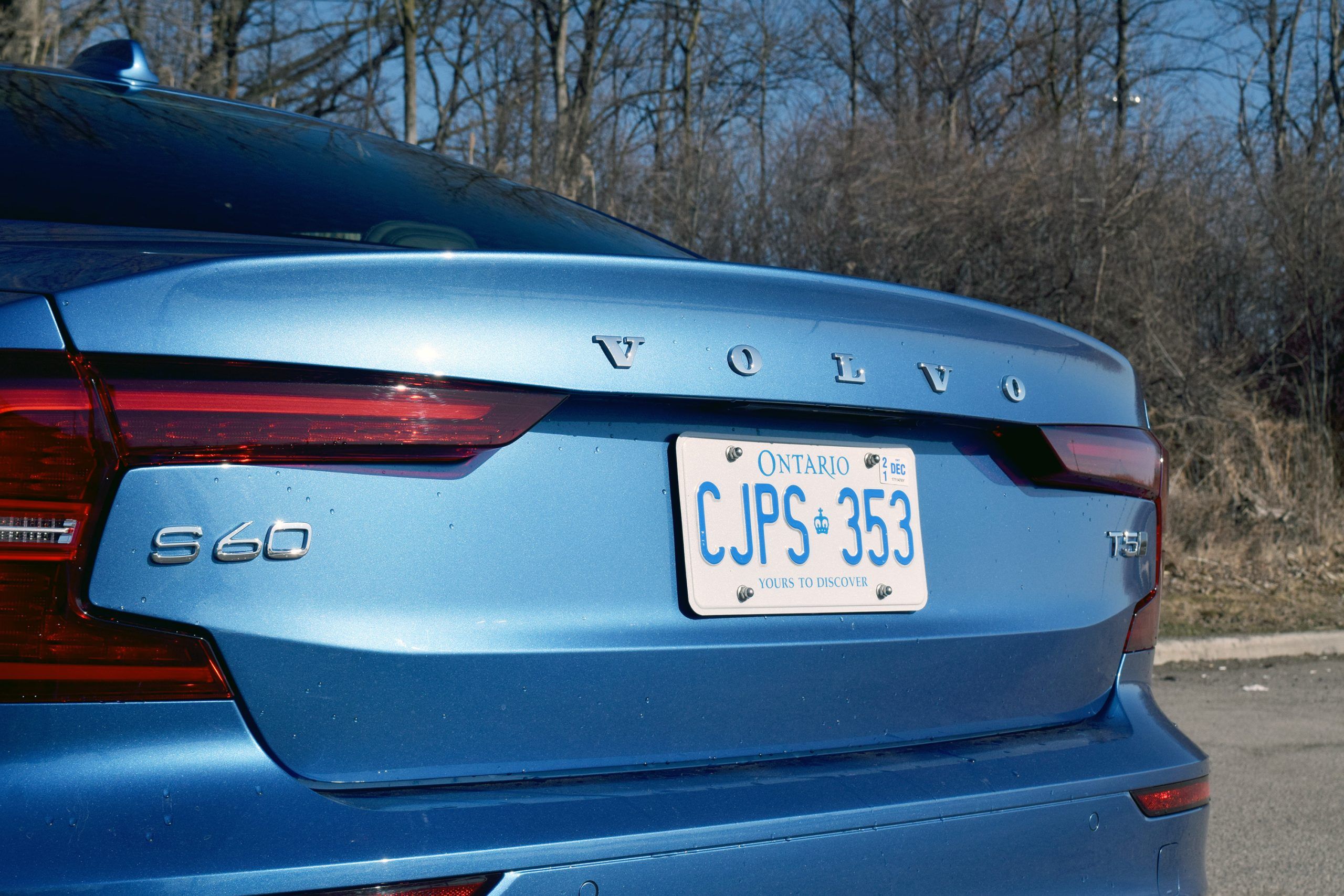 Car Review: 2021 Volvo S60 T5 R-Design | Driving