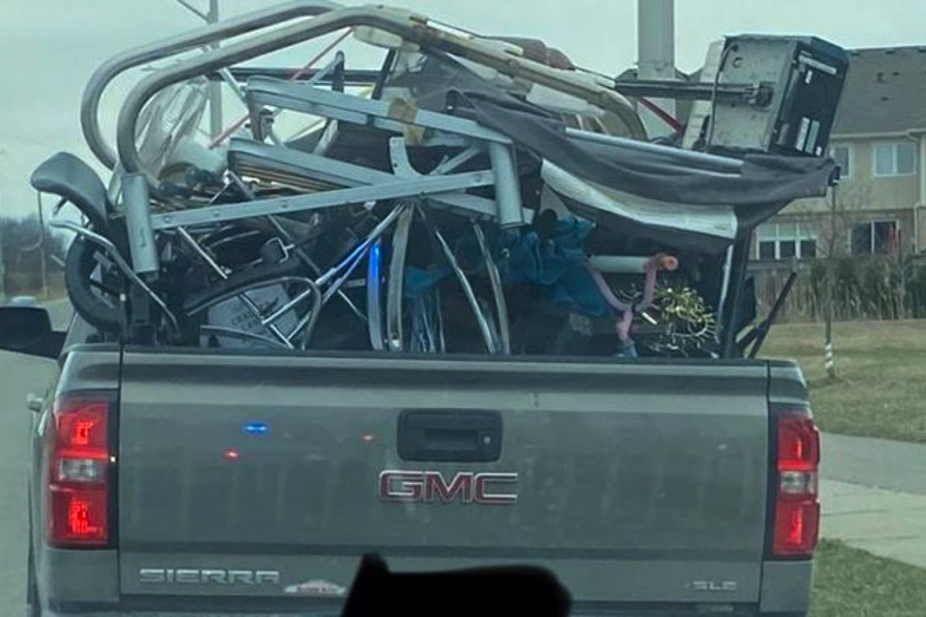 Ontario police crack down on unsafe loads over Easter Weekend | Driving