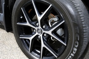 Owner Review: 2018 Toyota RAV4 Hybrid SE | Driving