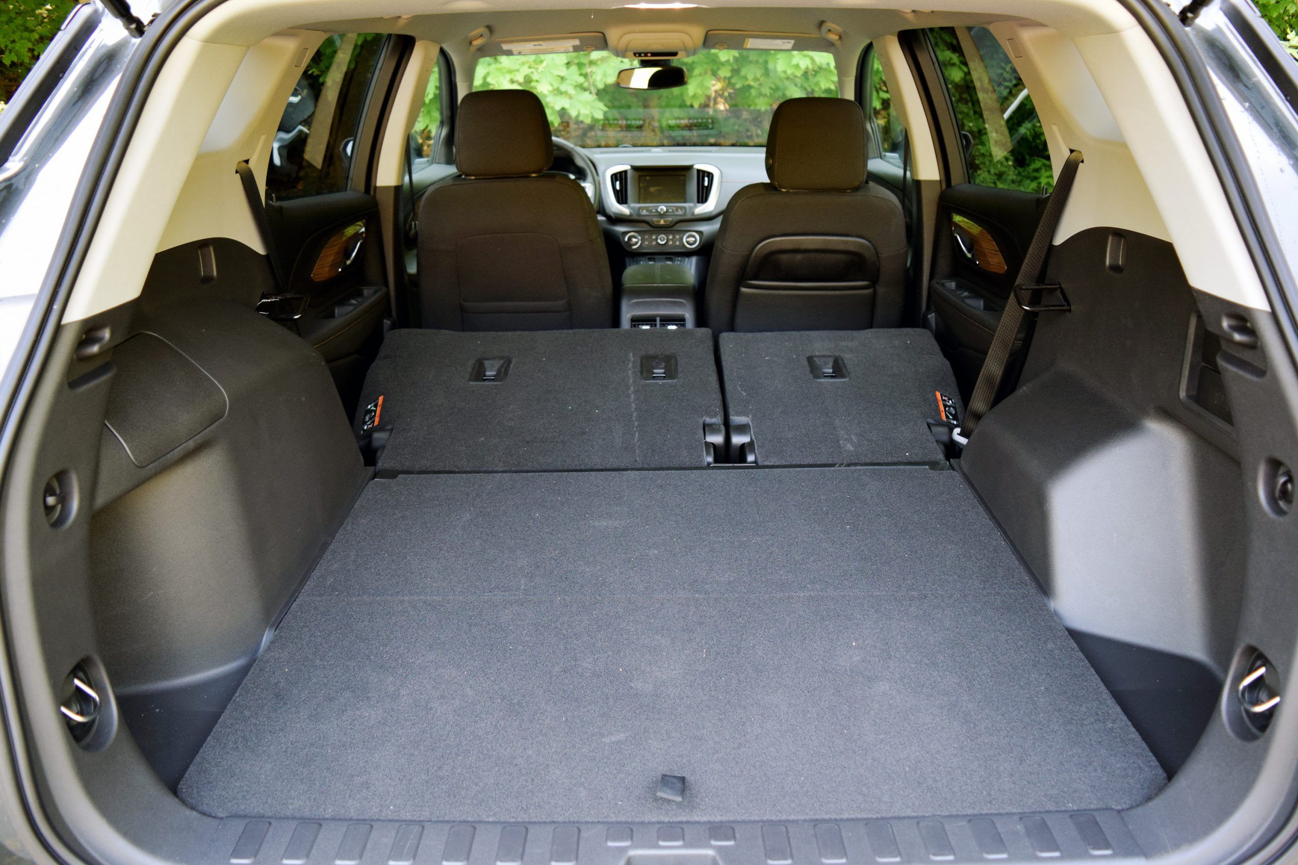 SUV Review: 2021 GMC Terrain SLE | Driving