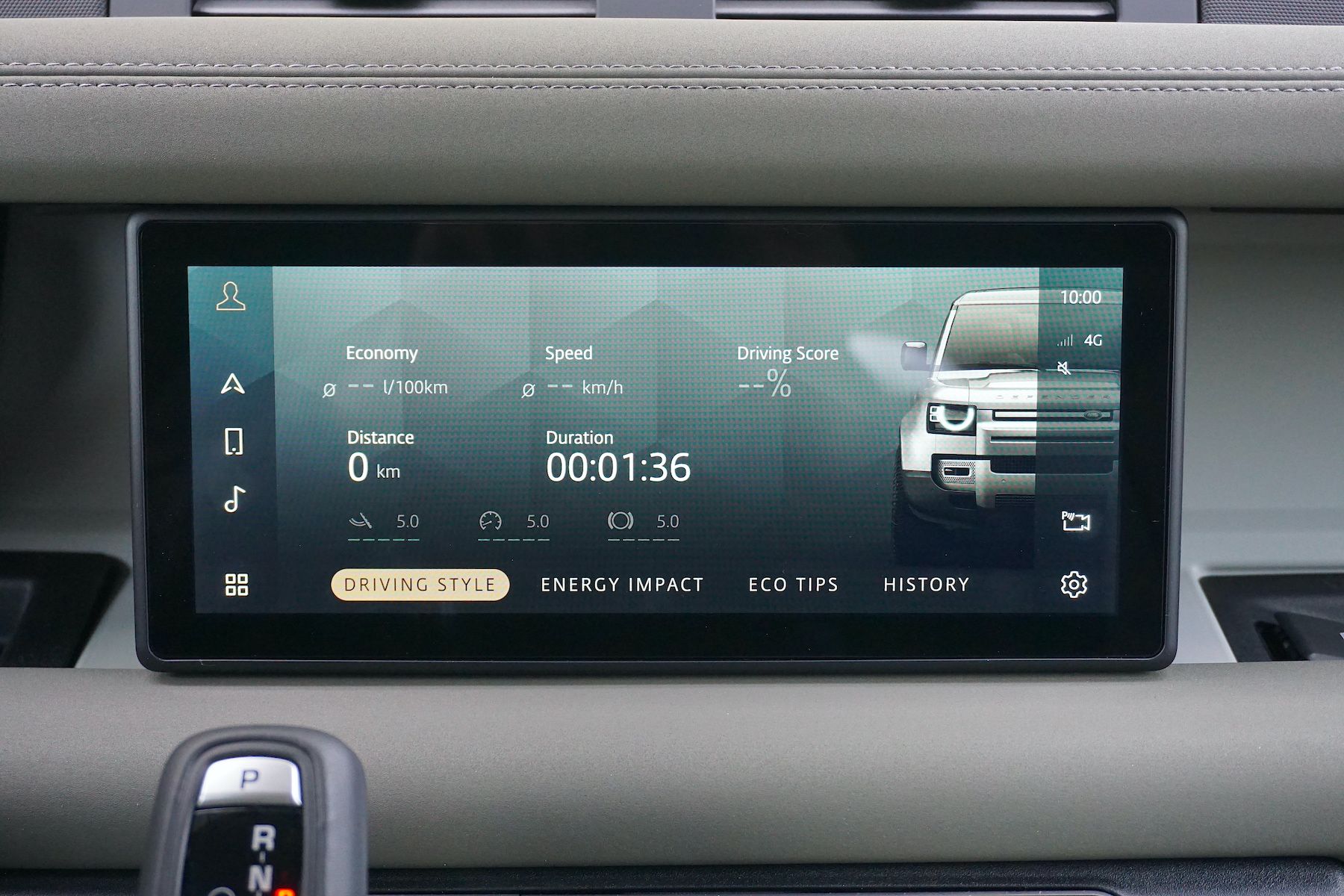 SUV Review: 2021 Land Rover Defender 90 P400 X-Dynamic | Driving