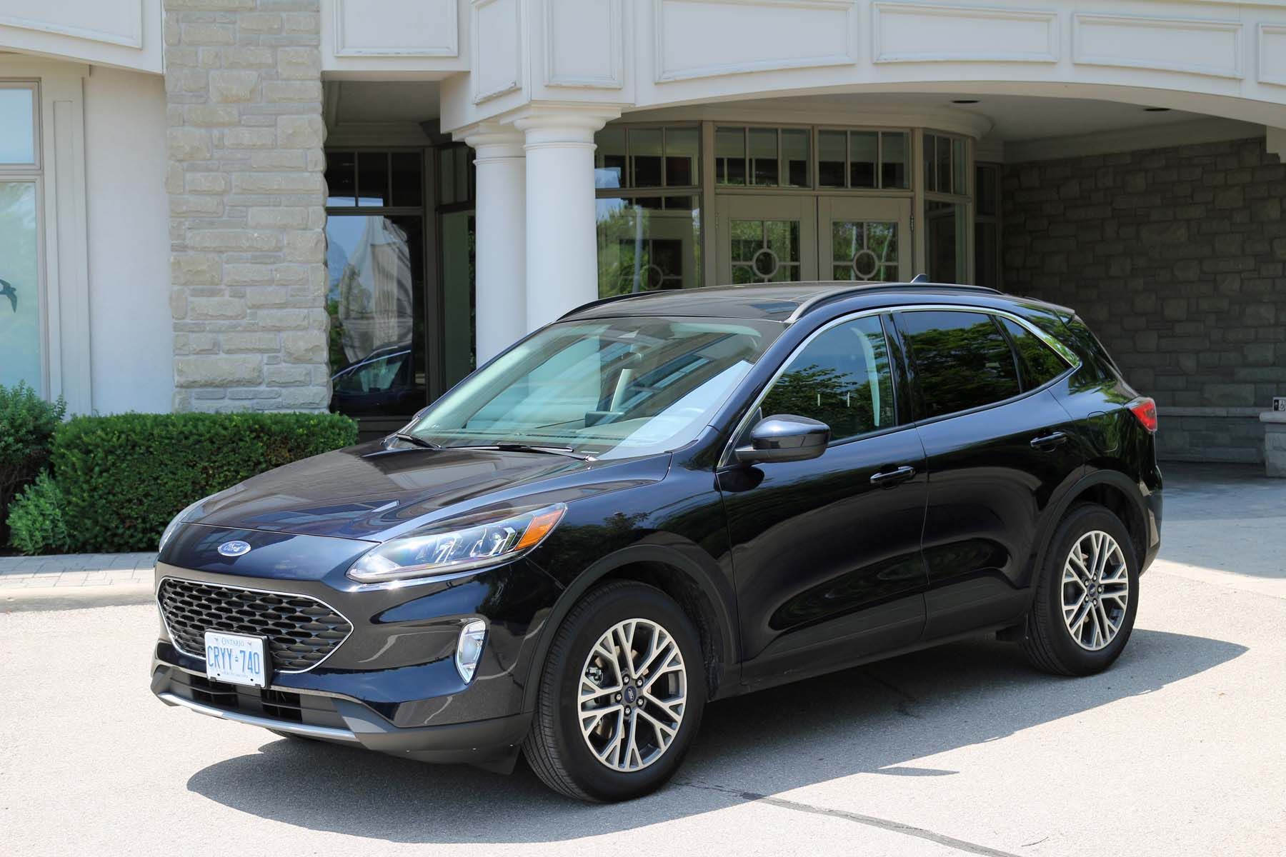 SUV Review: 2021 Ford Escape SEL Hybrid | Driving