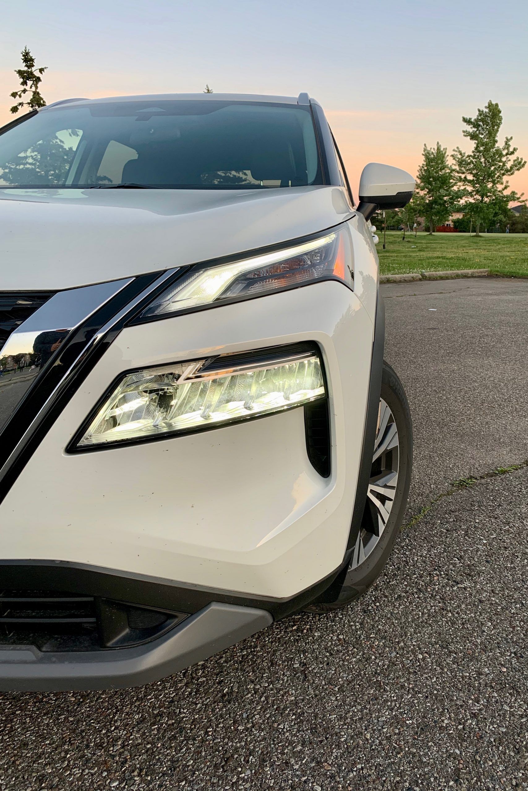 Millennial Mom and her Baby Boomer Dad review the 2021 Nissan Rogue ...