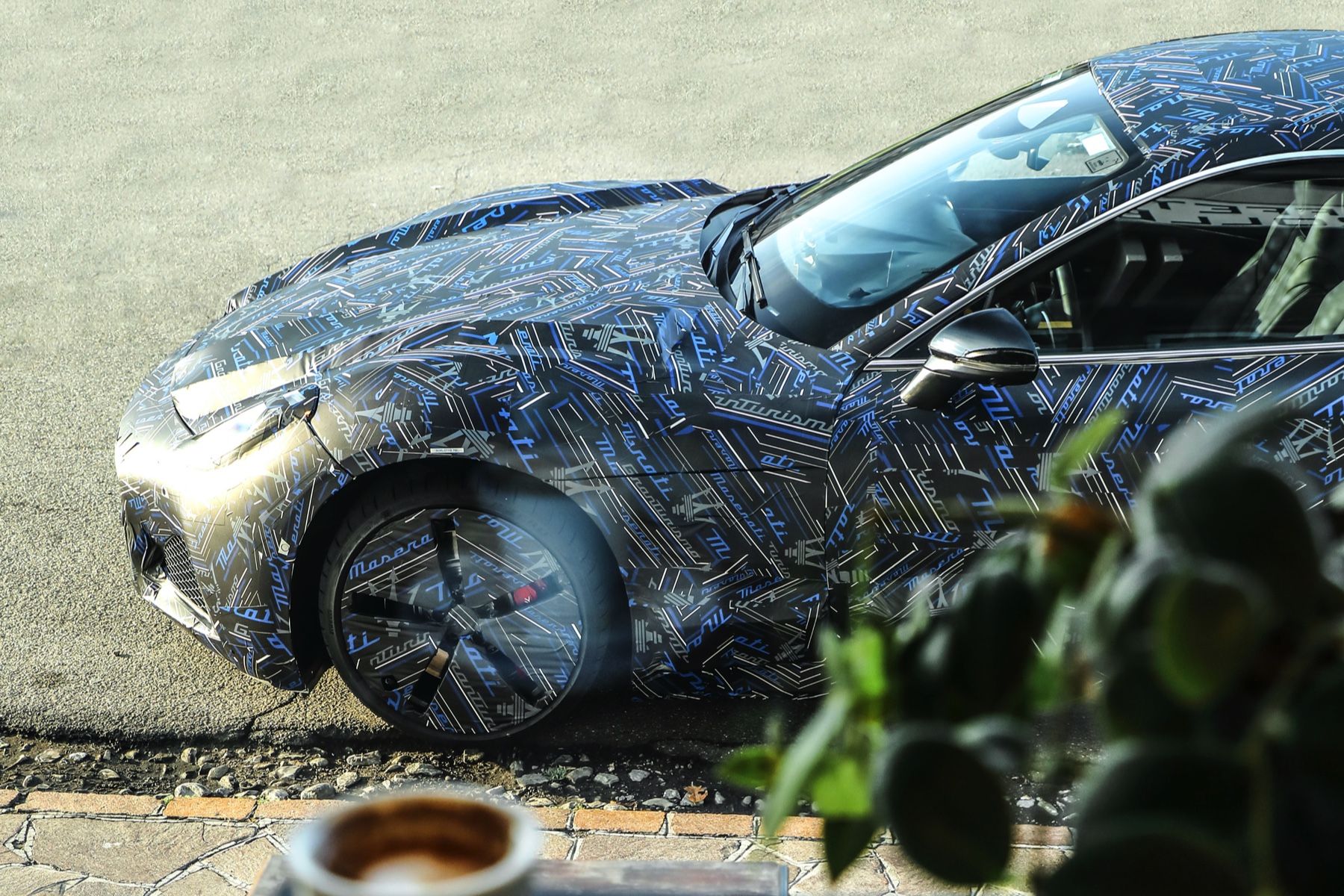 Maserati GranTurismo prototype takes a photo-op drive around town | Driving