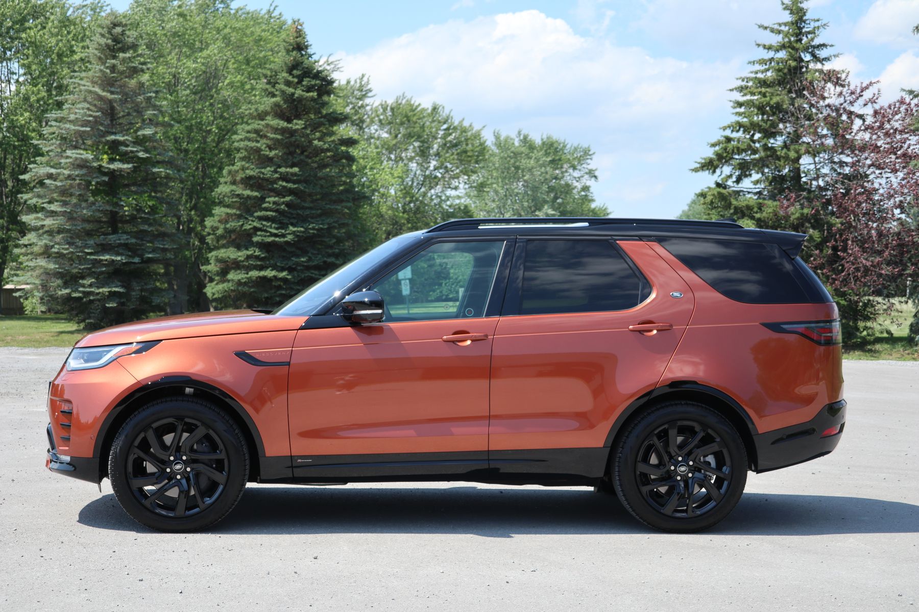 SUV Review: 2021 Land Rover Discovery P360 | Driving