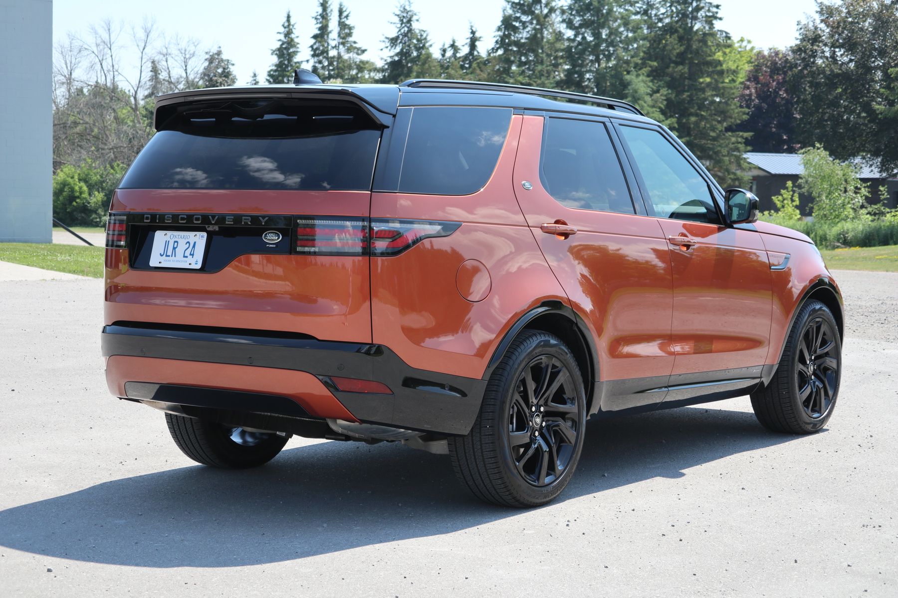 SUV Review: 2021 Land Rover Discovery P360 | Driving