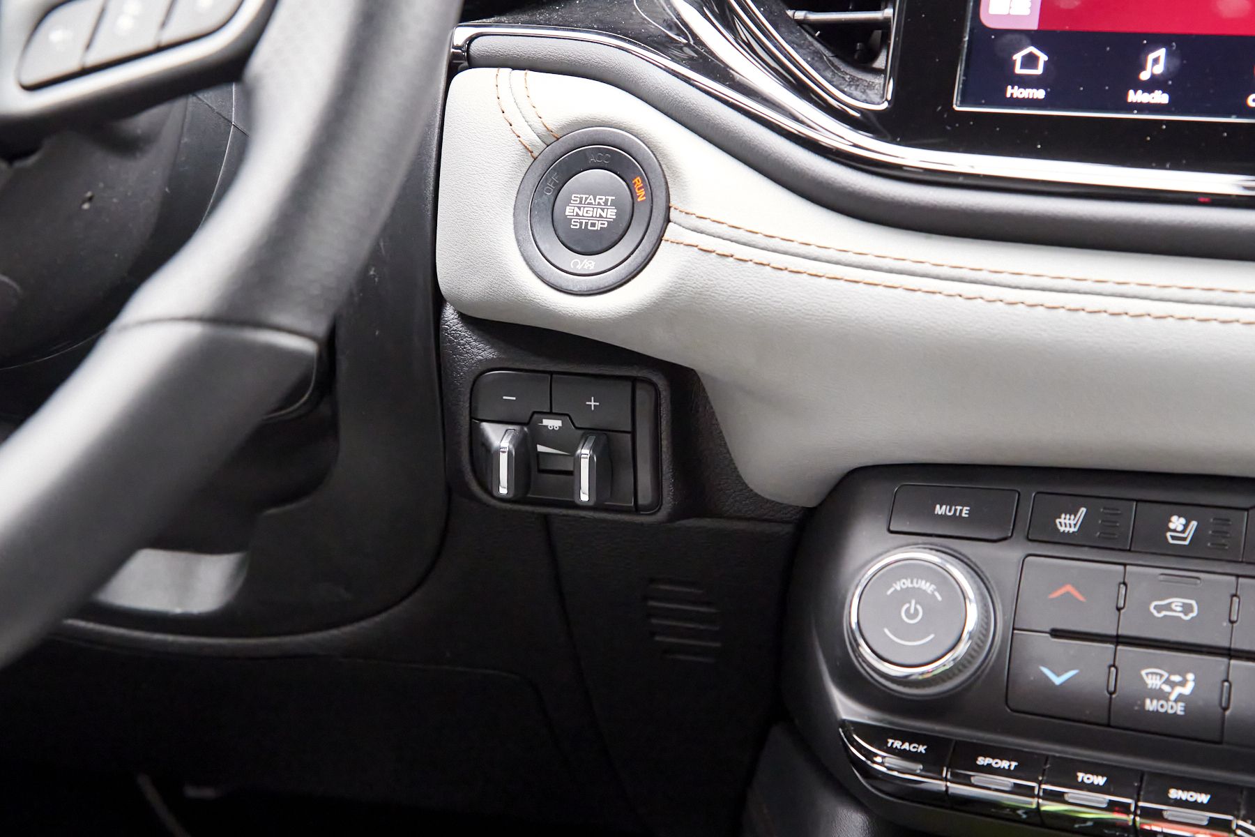 Tow Review: 2021 Dodge Durango R/T Tow ‘n Go | Driving