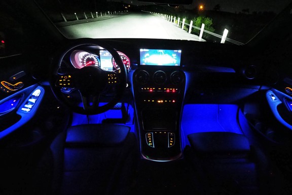 Driving After Dark: 2021 Mercedes-Benz GLC 300 SUV review | Driving