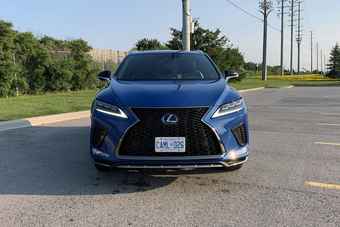 Millennial Mom's Review: 2021 Lexus RX 350 | Driving