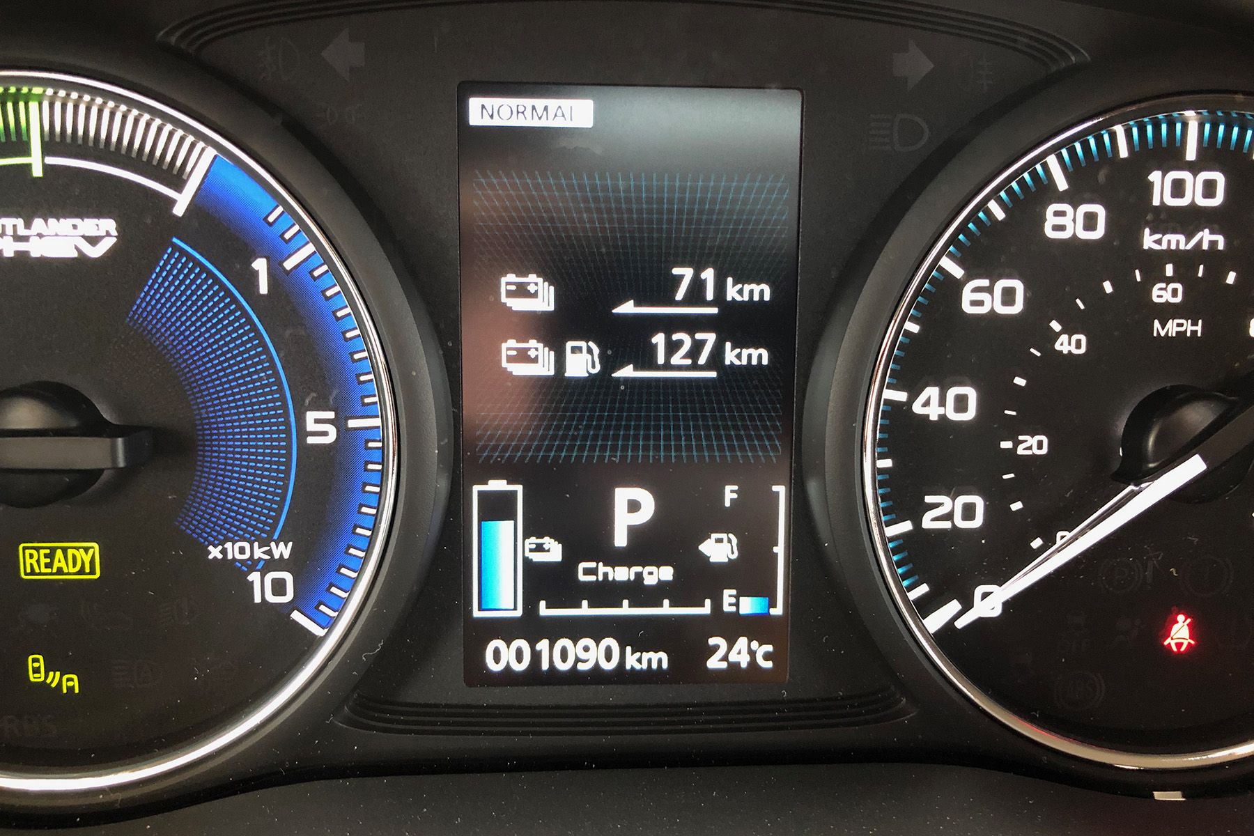 Long-term test introduction: 2022 Outlander PHEV Black Edition | Driving