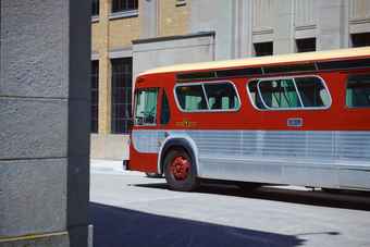 This TTC bus is the most captivating vehicle I’ve experienced all year ...