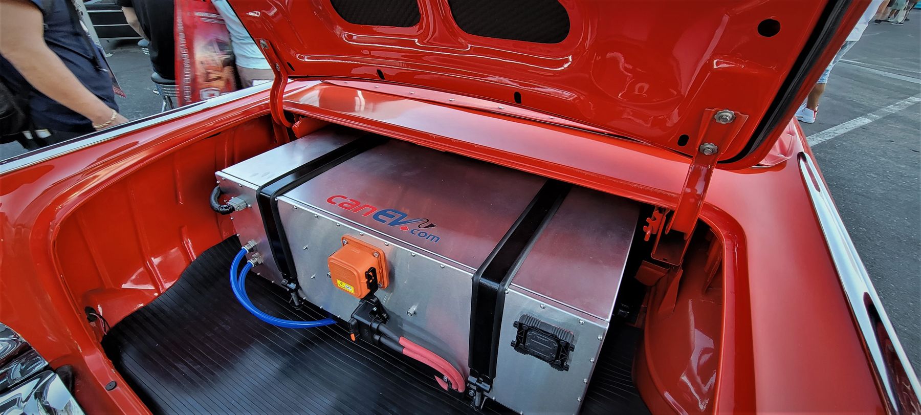 Canadian firm showcases EV conversions for gas-guzzling classic cars ...