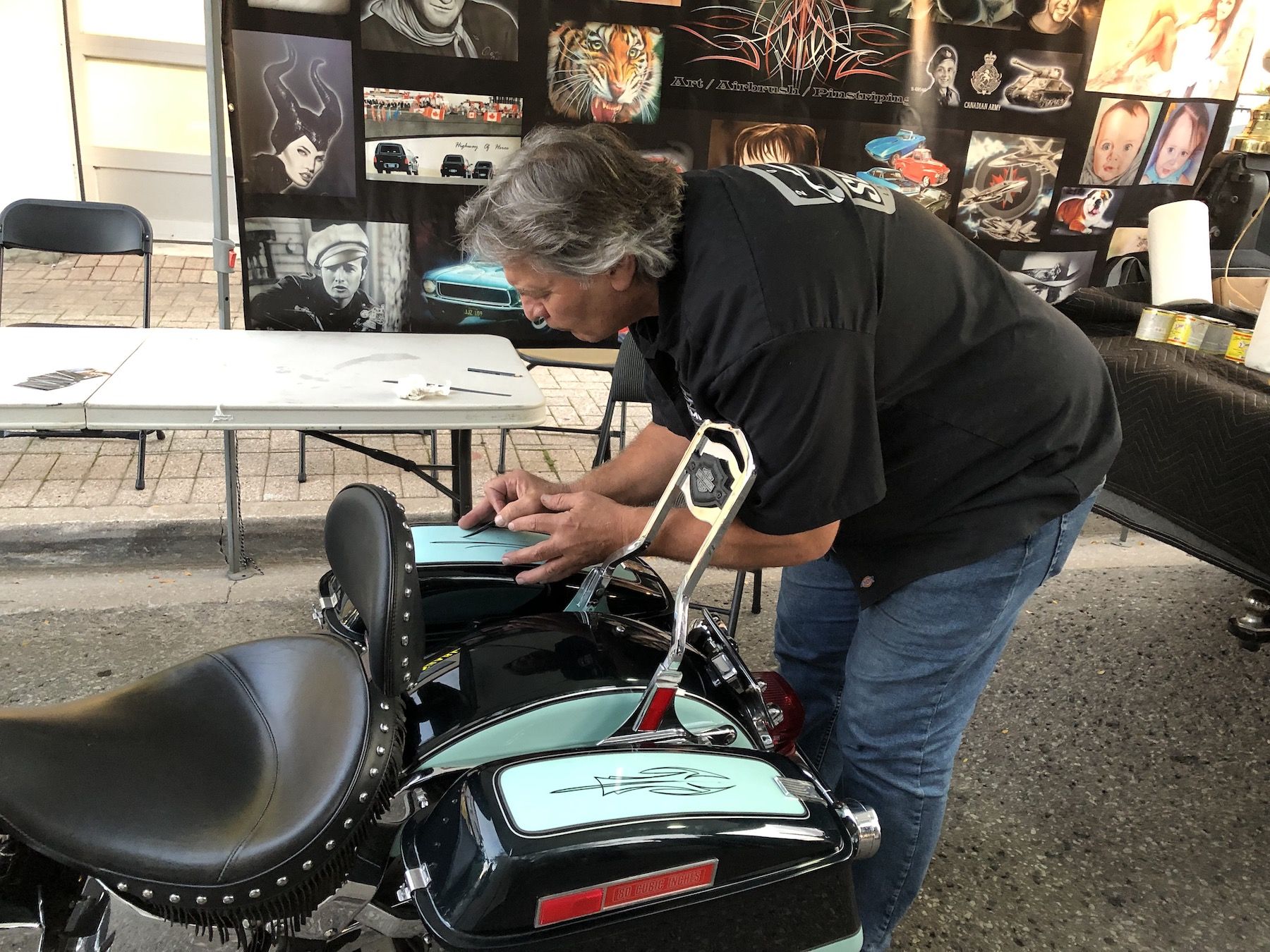 Ron Gibbs, Burlington's celebrated pinstripe and airbrush artist | Driving
