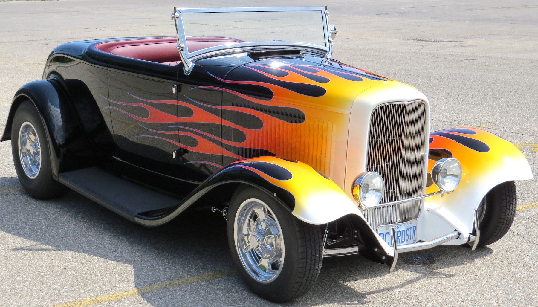 Ron Gibbs, Burlington's celebrated pinstripe and airbrush artist | Driving