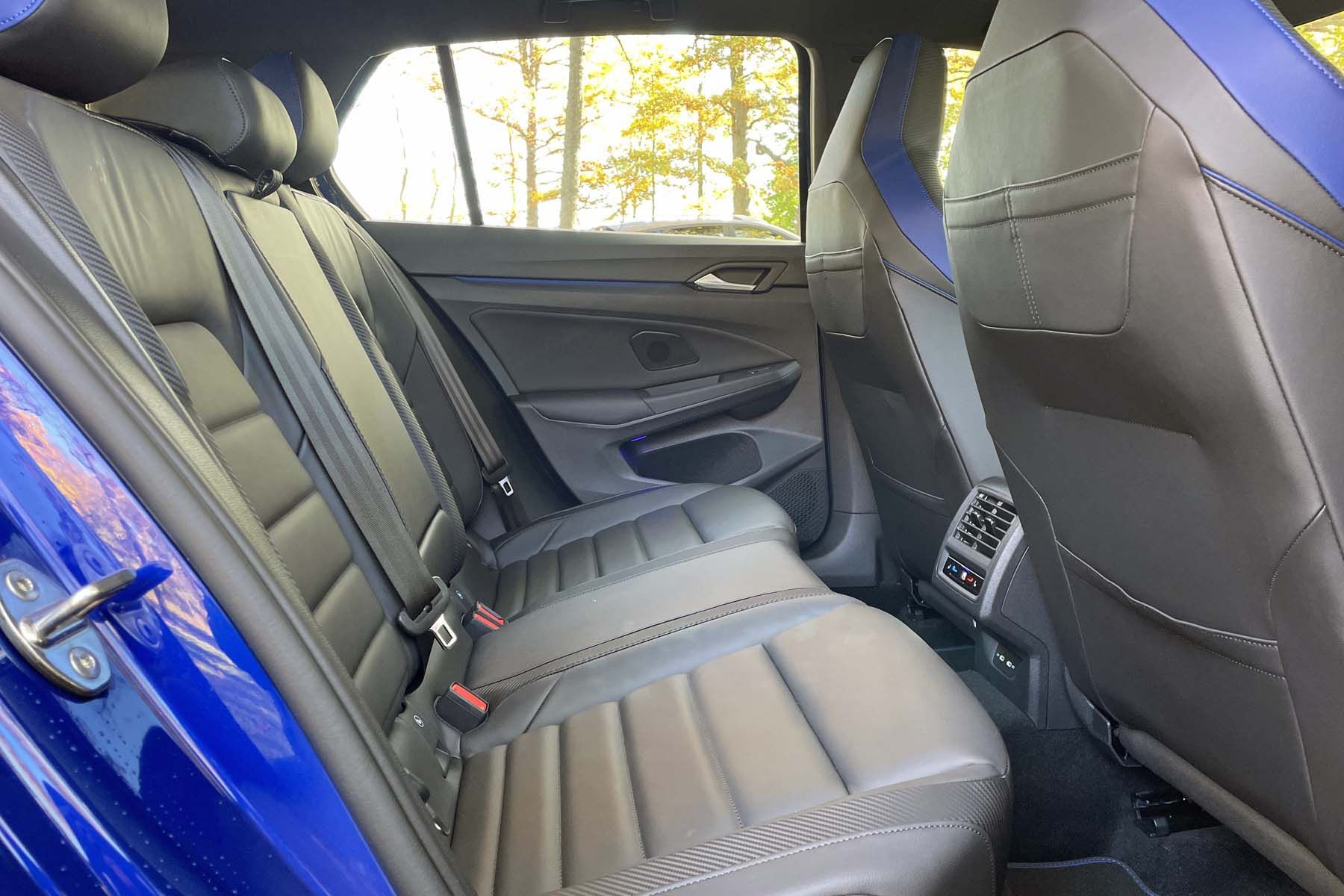 First Drive: 2022 Volkswagen Golf R | Driving