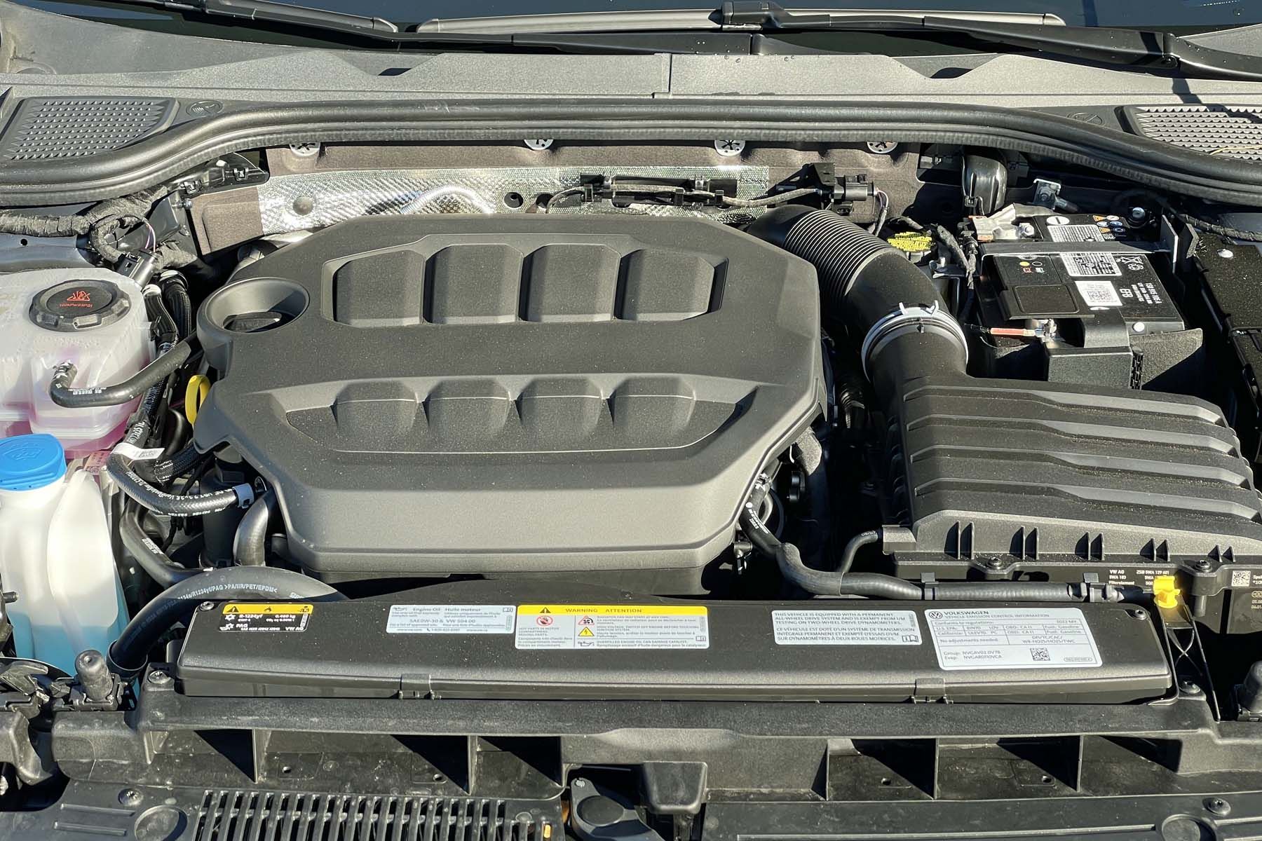 First Drive: 2022 Volkswagen Golf R | Driving